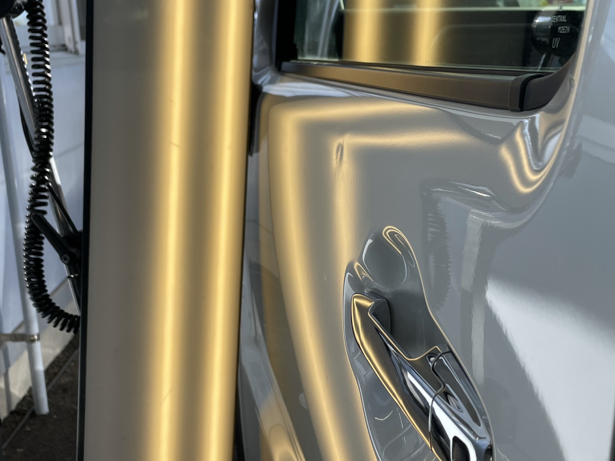 ハスラー ドア デントリペア | 山梨県デントリペア・フロントガラス飛び石修理専門店